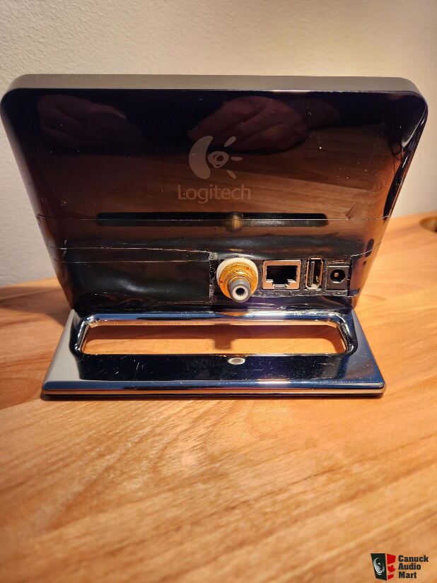 Logitech (Slimdevices) Squeezebox Touch (The Legend) Photo #4190993 ...