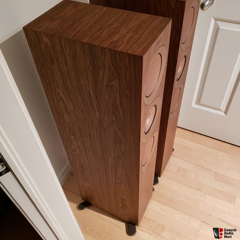 Kef R7 Walnut For Sale - UK Audio Mart