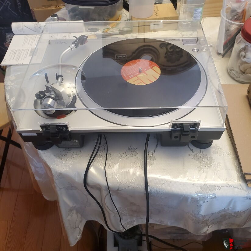 Technics SL 1500C Turntable built in phono preamp Current Model Photo ...