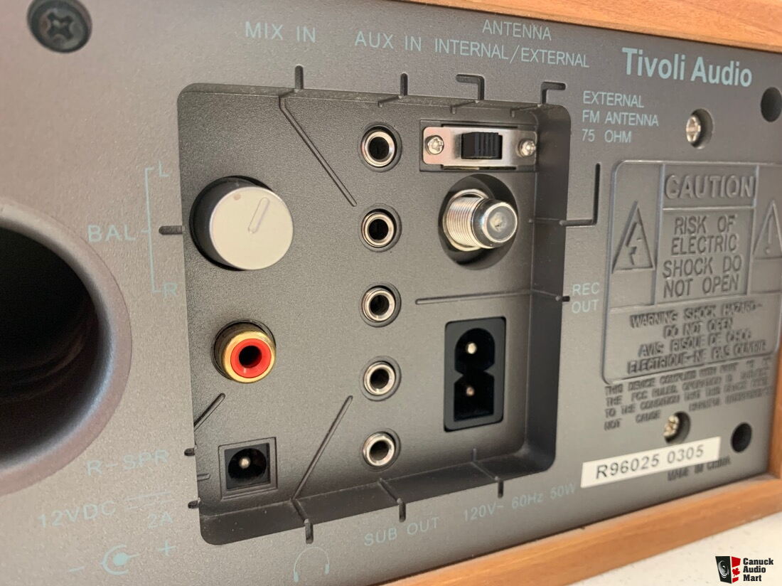 Tivoli Model Two Radio Photo #4215786 - US Audio Mart
