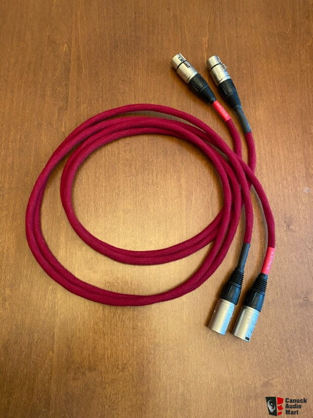 Luna RED Interconnect XLR 1.5 m Photo #4218760 - Canuck Audio Mart