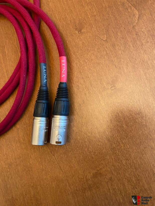 Luna RED Interconnect XLR 1.5 m Photo #4218760 - Canuck Audio Mart
