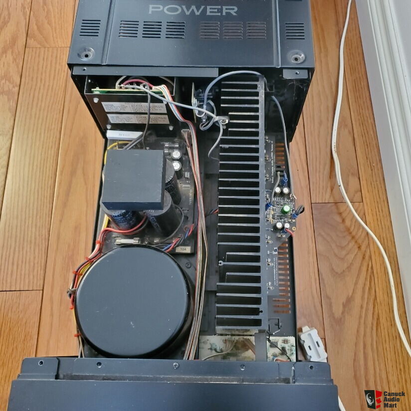 Denon POA 6600 High Power Mono Blocks for parts **Read Description ...
