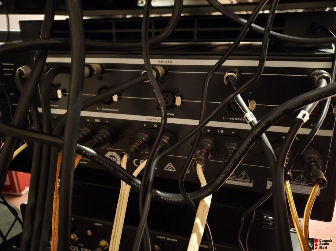 Anthem MCA525 Gen 2, 5 channel, 225 watts per channel, like new Photo ...