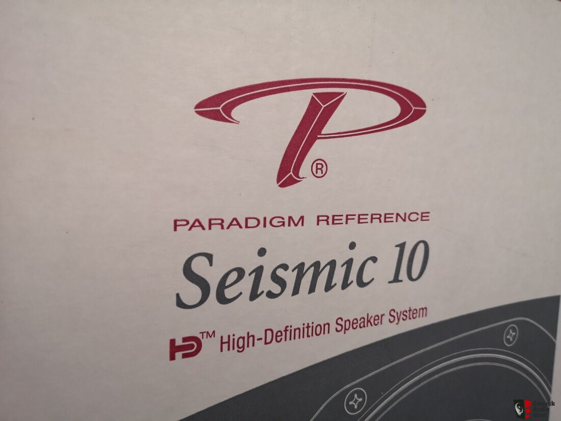 Paradigm Seismic 10 Subwoofer in black ash finish. Excellent condition ...