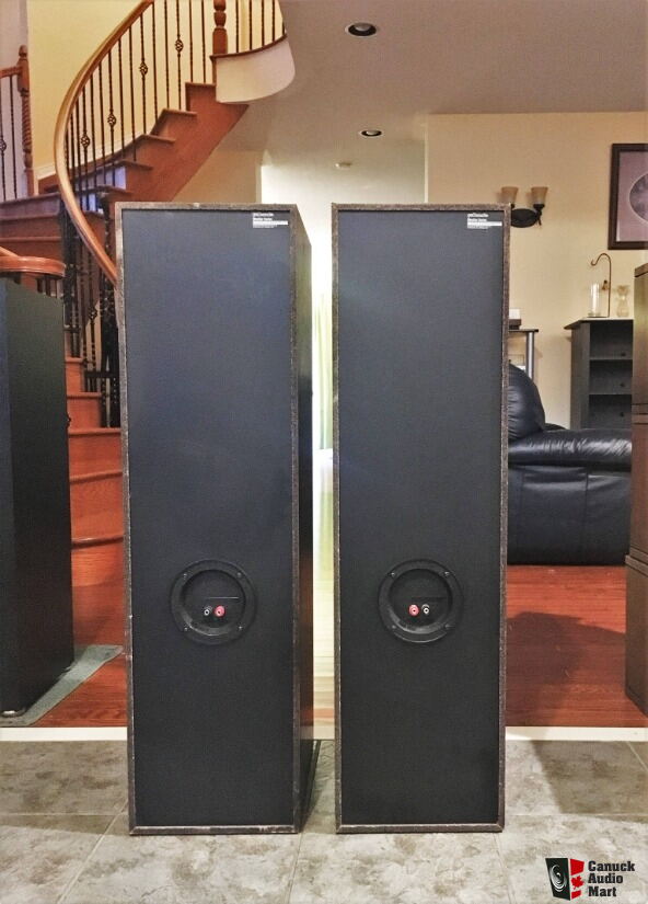 5 Driver 3-Way Tower Speakers from Polk Audio Monitor 11T Photo ...