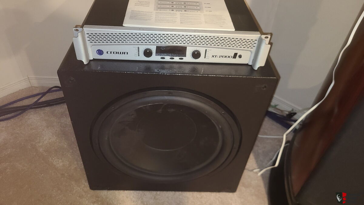 Crown XTi 2000 w box manual For Sale - US Audio Mart