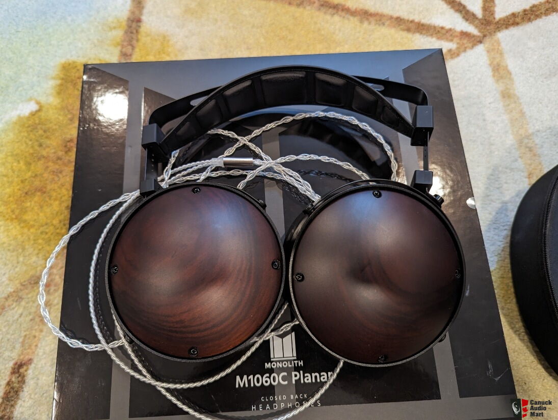 Monolith M1060C planar headphones Photo #4232122 - Canuck Audio Mart