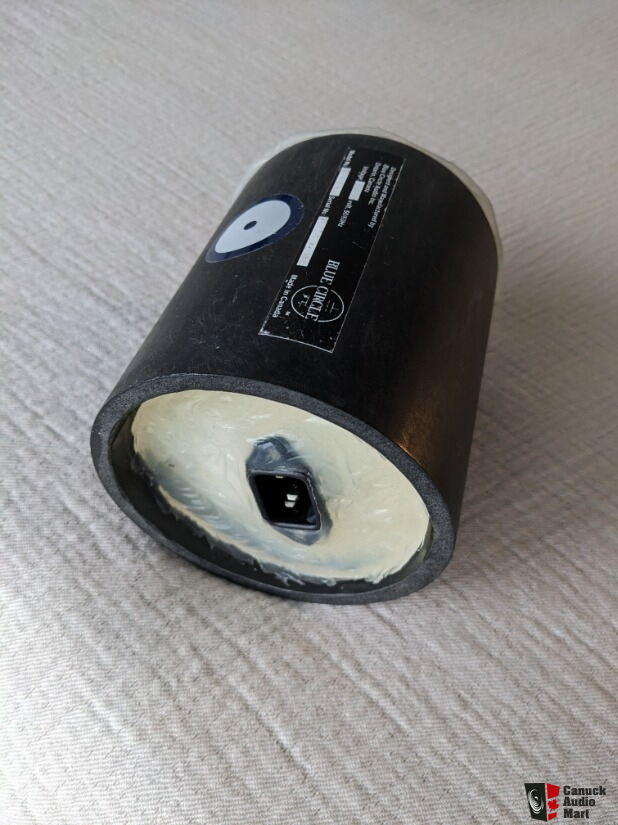 Blue Circle PLC FX2 Thingee - 4 Outlets Photo #4232917 - Canuck Audio Mart