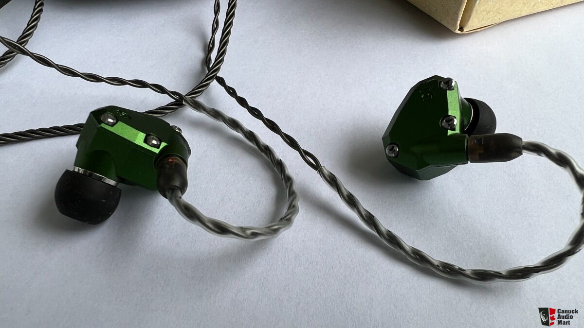 Campfire Audio Andromeda (2020) + iFi iEMatch Photo #4240787 - Canuck ...