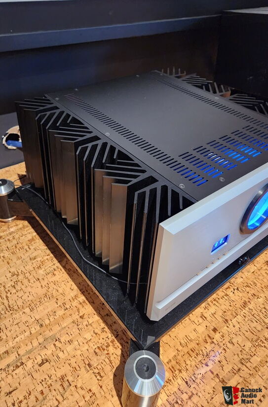 Pass Labs INT-250. Integrated Photo #4246178 - Canuck Audio Mart