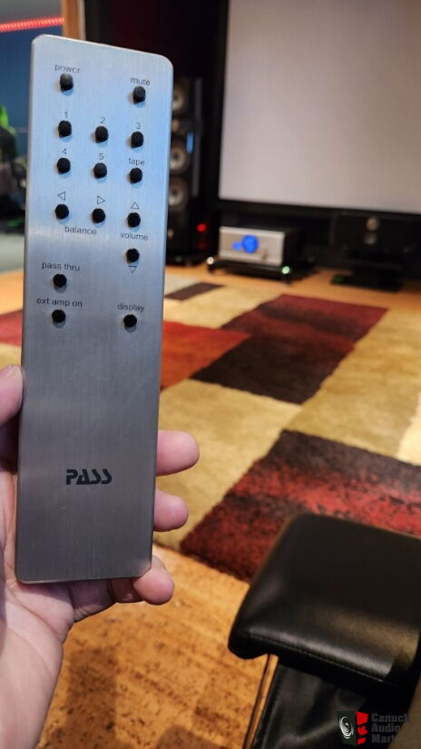 Pass Labs INT-250. Integrated Photo #4248119 - Canuck Audio Mart
