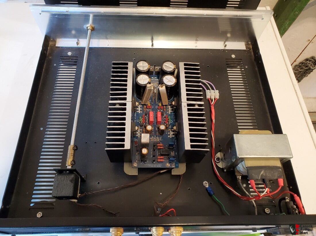 DCB1 Salas hotrodded blue (buffer) Photo #4250391 - Canuck Audio Mart