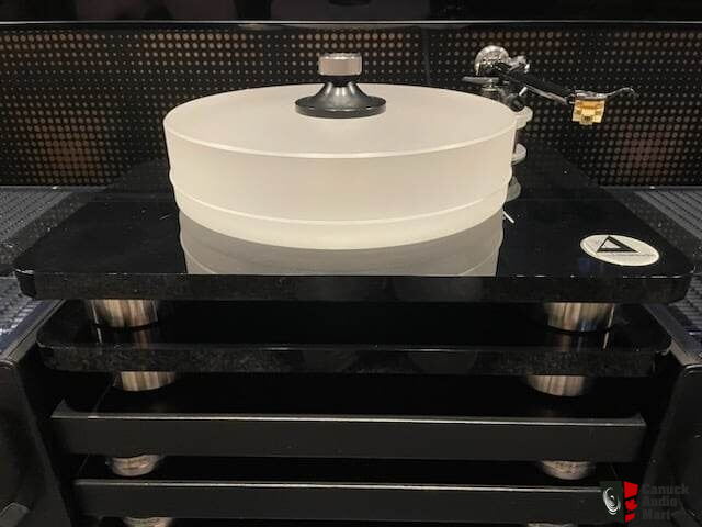 Clearaudio Level Two Turntable Photo 4251834 US Audio Mart clearaudio-level-two-turntable-photo-4251834-us-audio-mart