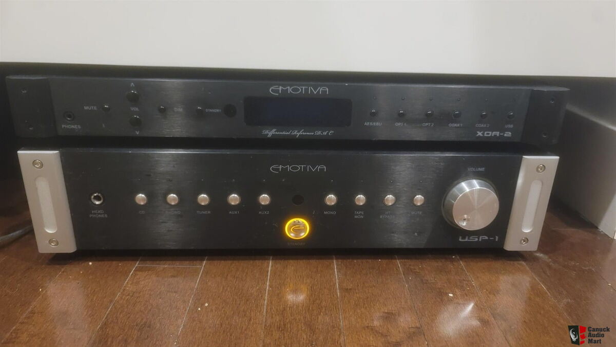 Emotiva USP-1 Stereo Preamp with Phono Stage Photo #4271094 - Canuck ...
