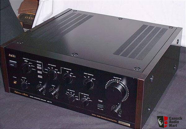 Akai Reference Master AM-73 Digital Integrated Amplifier in stunning ...