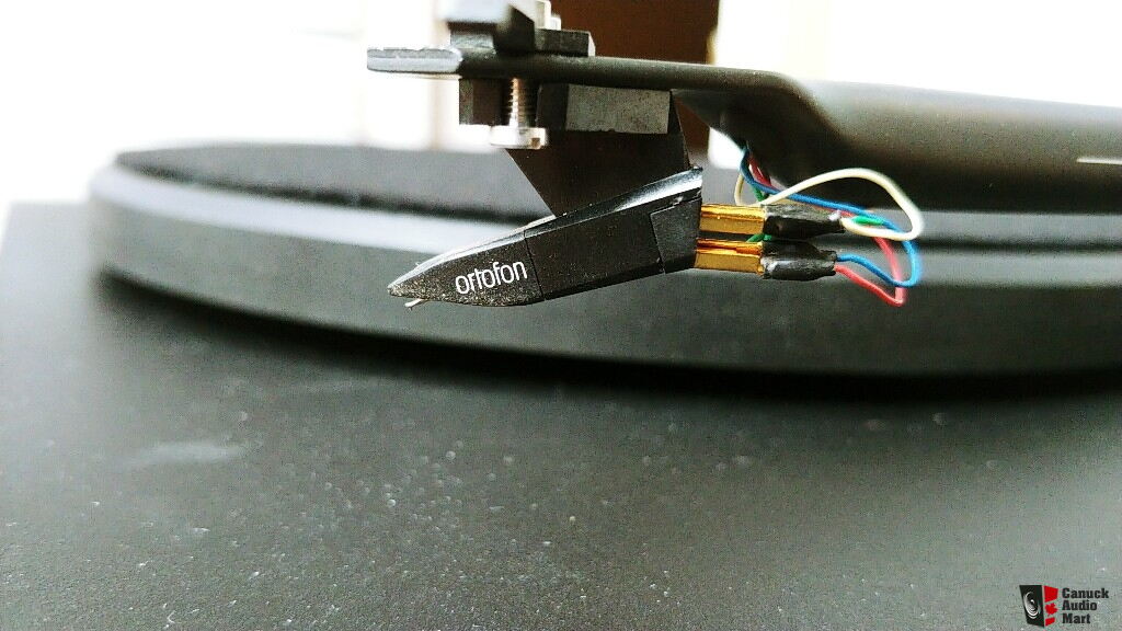 Pro-Ject Debut III Turntable Photo #4290314 - US Audio Mart