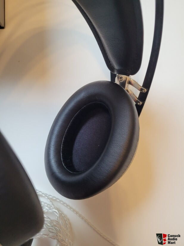 Meze 99 Neo with bonus Silver XLR Cable Photo #4297228 - Canuck Audio Mart