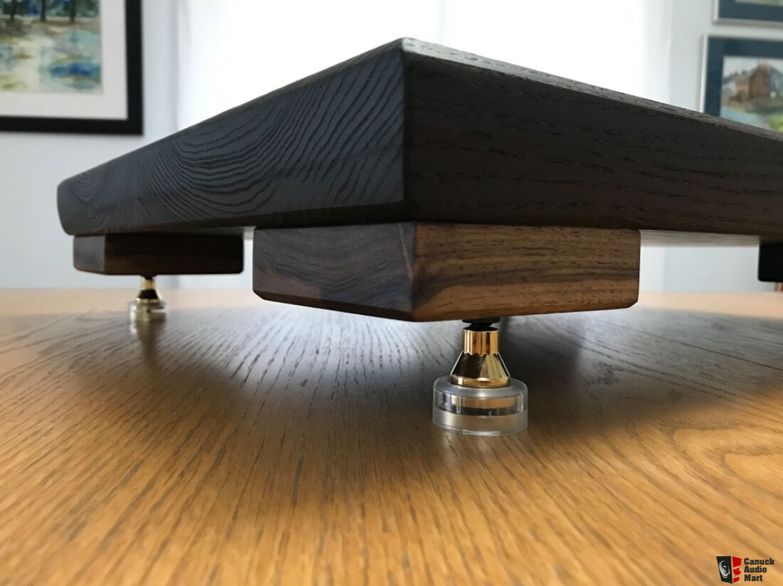 Roasted Ash Amplifier Stand Photo #4307366 - UK Audio Mart