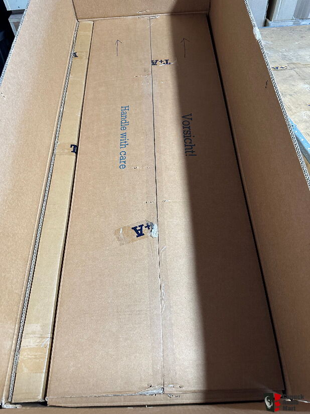 T+A Solitaire CWT 1000-40 Anniversary Edition (retail $100000.00) Photo ...