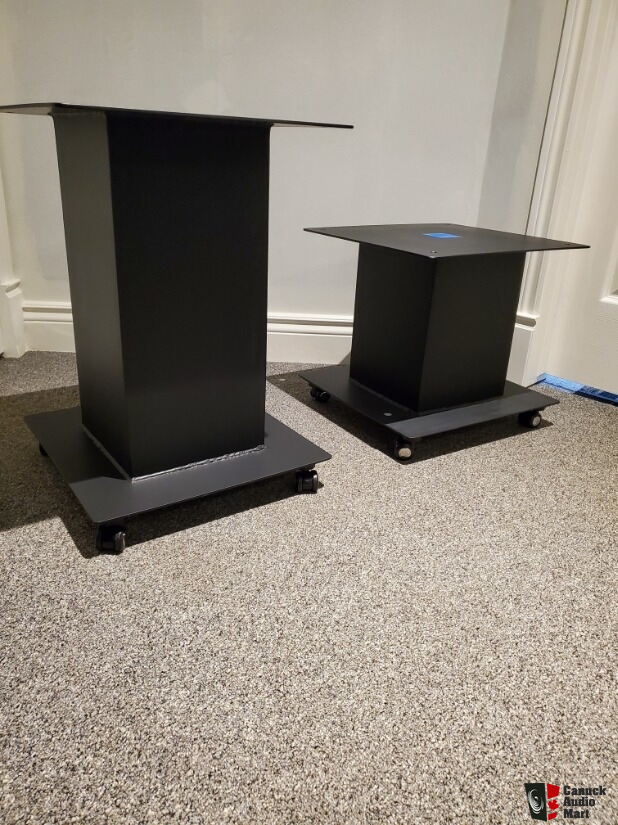 Subwoofer stands Photo #4325775 - US Audio Mart