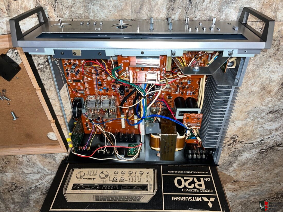 Refurbished 1981 Mitsubishi DA-R20 Receiver BIG Top of the line ...