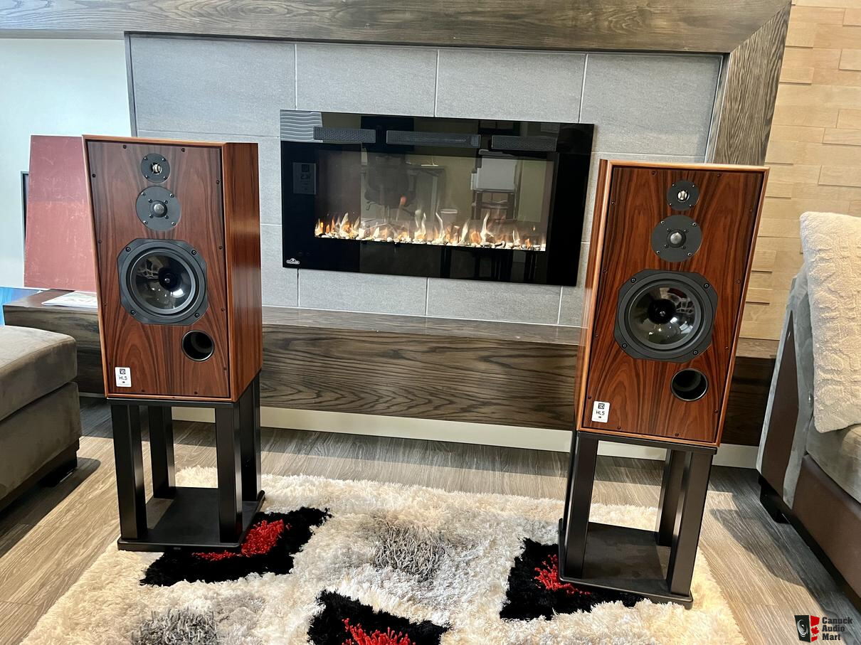 Harbeth Shl5 xd's - stands included Photo #4329290 - Canuck Audio Mart