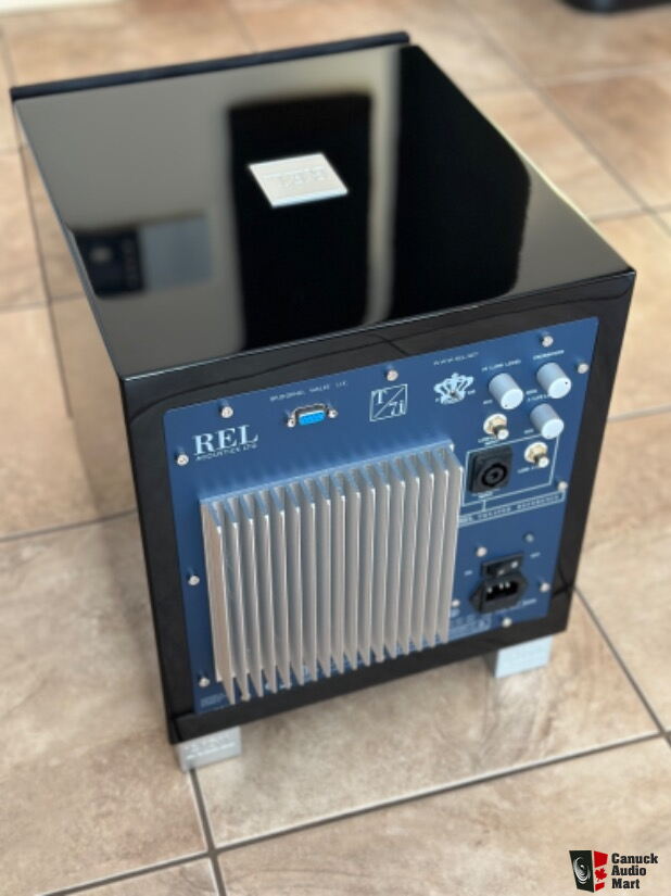 REL T7i Black Photo #4329556 - Canuck Audio Mart