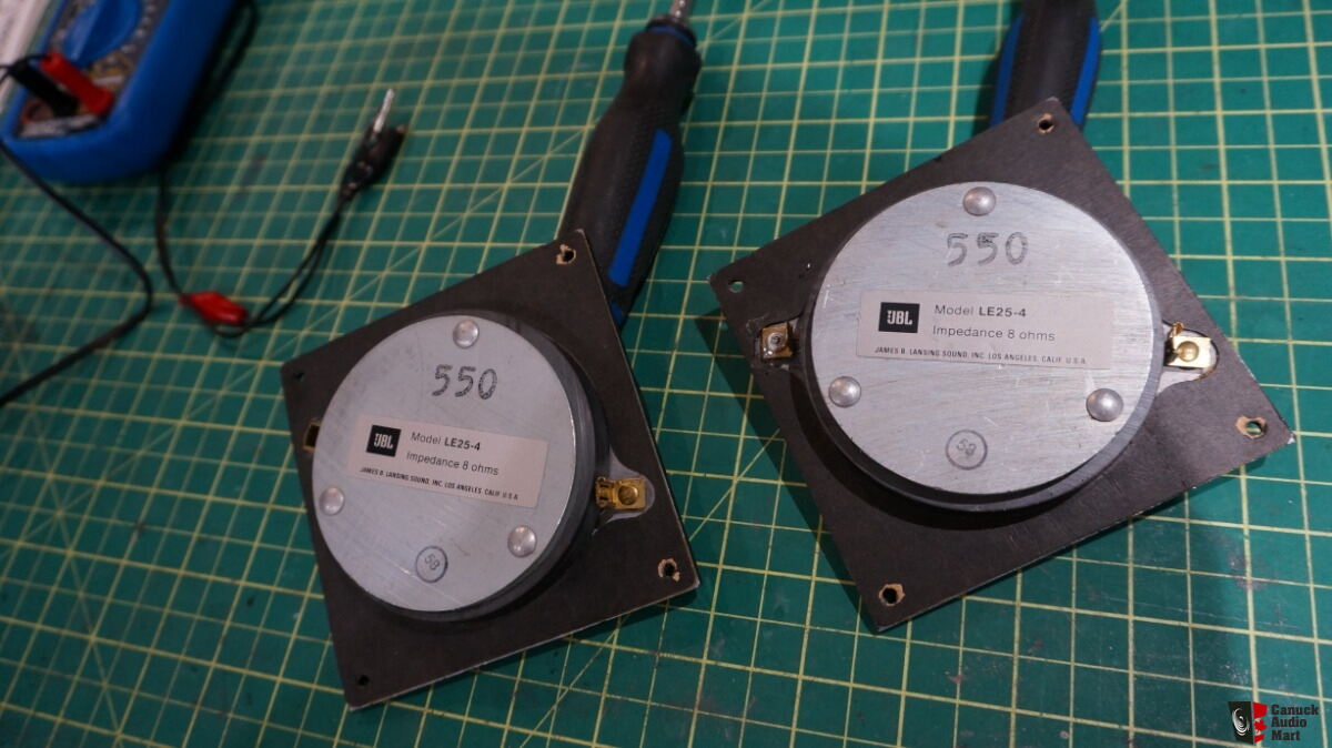 JBL LE25-4 Pair Photo #4346952 - Canuck Audio Mart