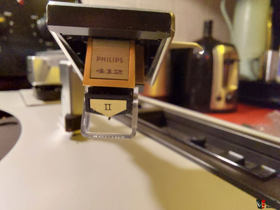 Phillips 209s turntable and 412 cartridge with excellent stylus Photo ...