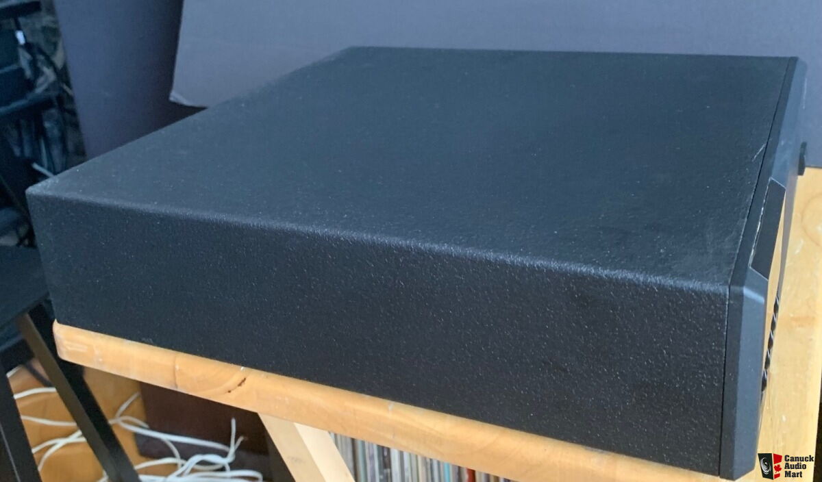 Linn Majik integrated amp + Linn Pekin Tuner A Nice Pair! Photo ...