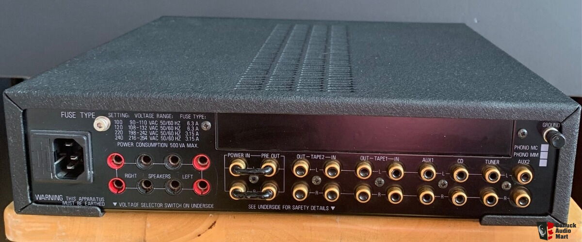 Linn Majik integrated amp + Linn Pekin Tuner A Nice Pair! Photo ...