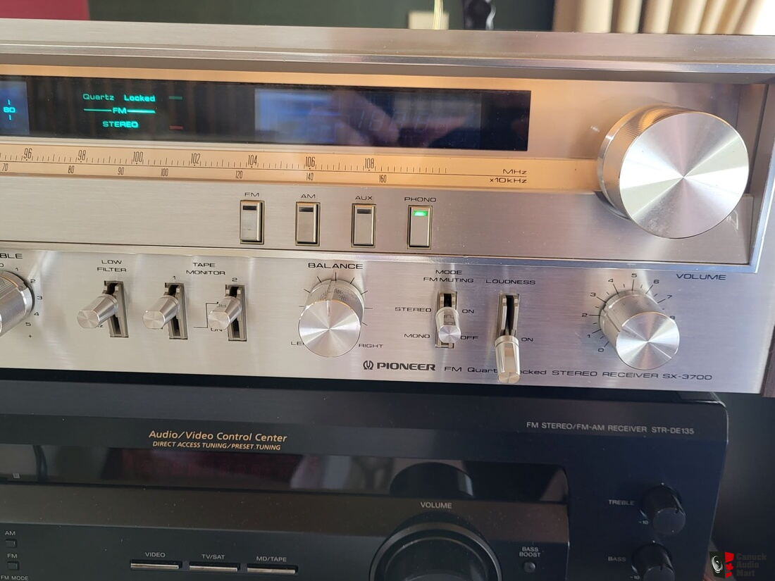 Absolutely gorgeous Pioneer SX-3700 receiver in pristine shape Photo ...