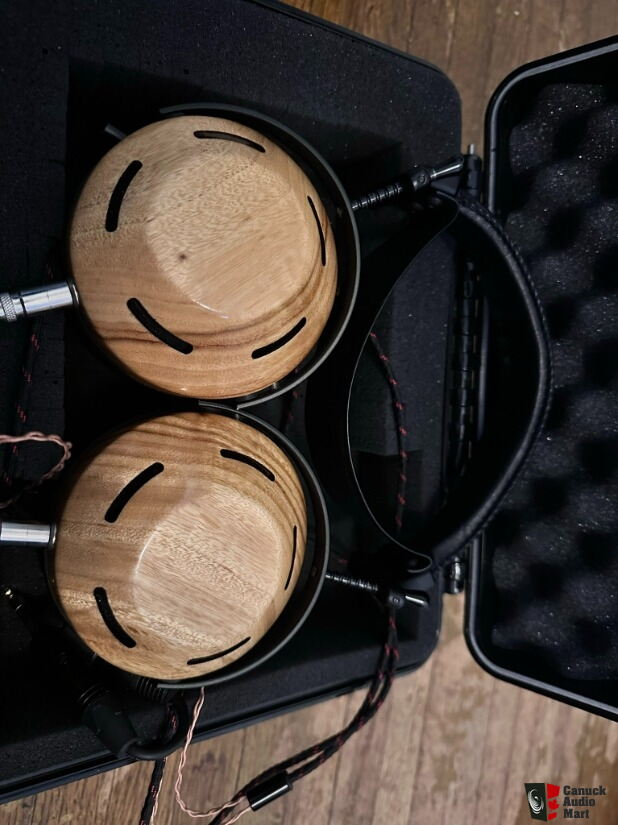 ZMF Atticus Camphor + crescent band Photo #4368955 - Canuck Audio Mart