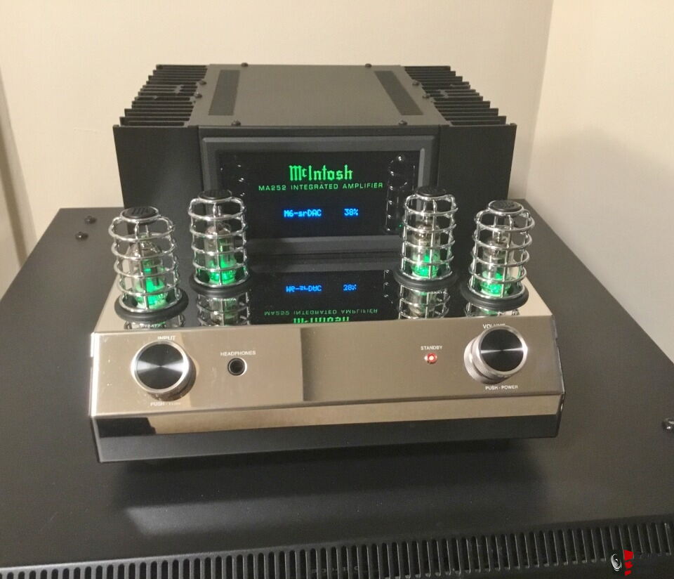 McIntosh MA-252 hybrid integrated PENDING Photo #4370507 - Canuck Audio ...
