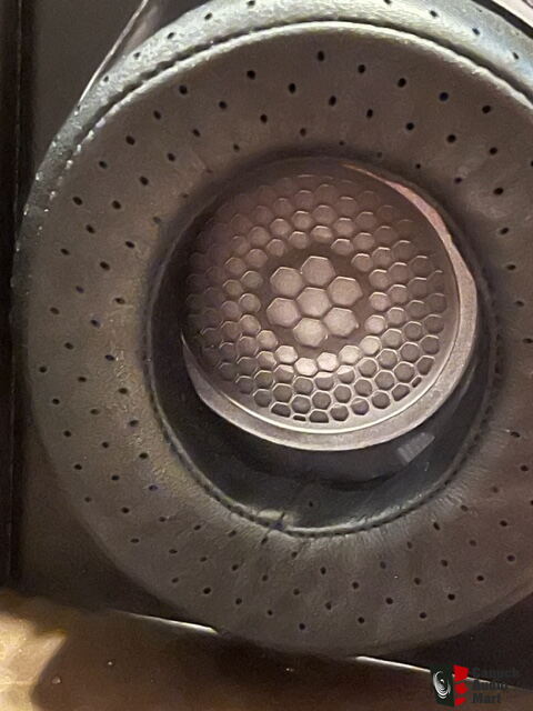 Focal Utopia replacement ear pads Photo #4375626 - Canuck Audio Mart