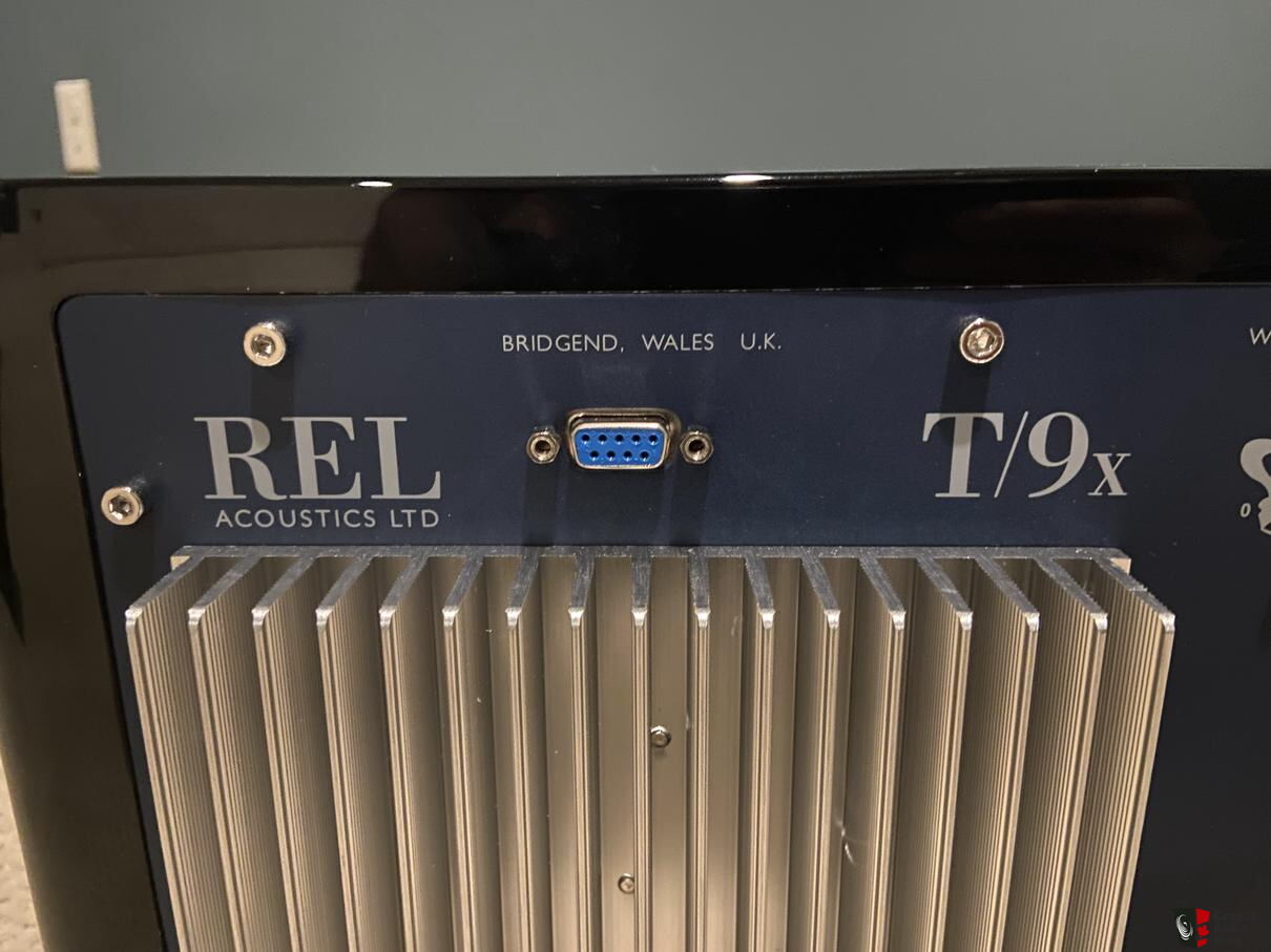 REL Acoustics T9x Subwoofer - Virtually New Photo #4395215 - Canuck ...