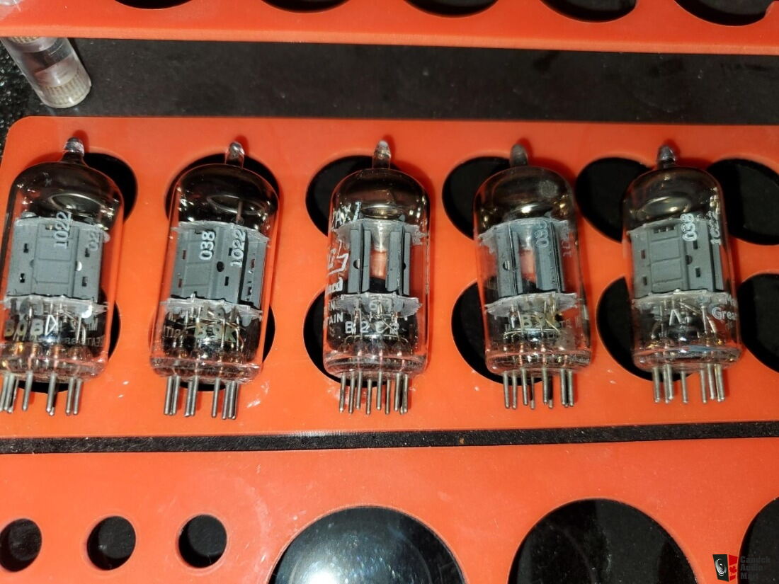 Vintage 1960's audio 12AX7 Mullard tubes For Sale - UK Audio Mart