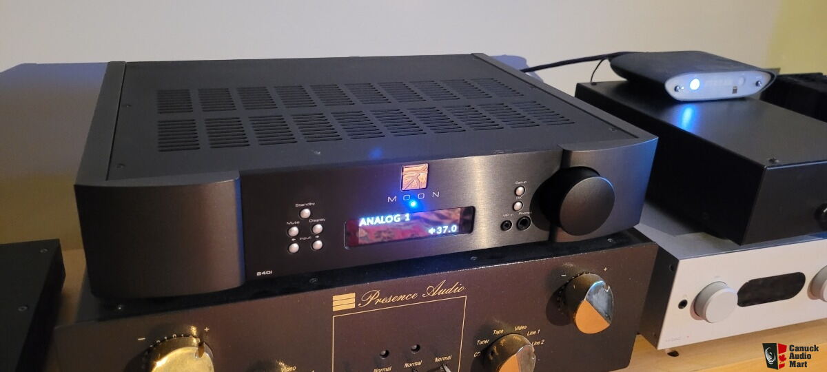 Moon Audio 240i For Sale - Canuck Audio Mart