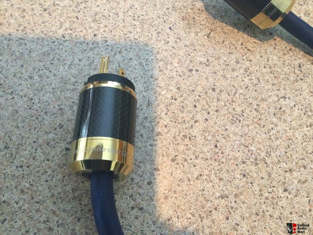 Gotham special order 34in power cord 85055 with Carbon Fiber plug/IEC ...