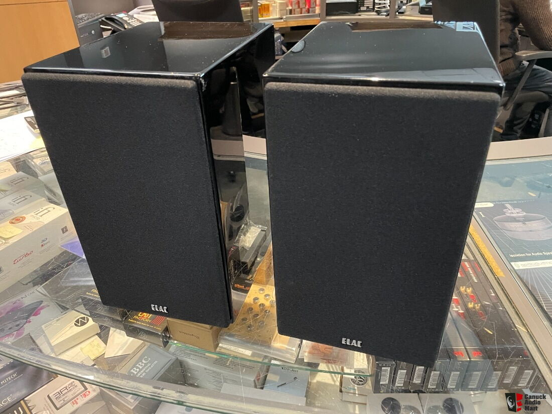 Elac Line BS243.3 Bookshelf speakers ( FLOOR DEMO) Photo #4410589 ...