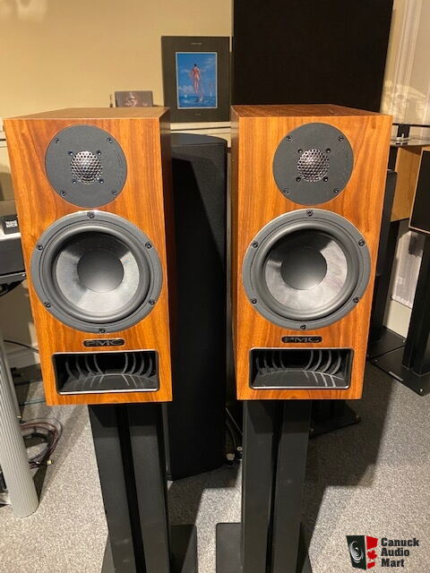 PMC Twenty5 / 22 speakers in Walnut Photo #4411495 - Canuck Audio Mart