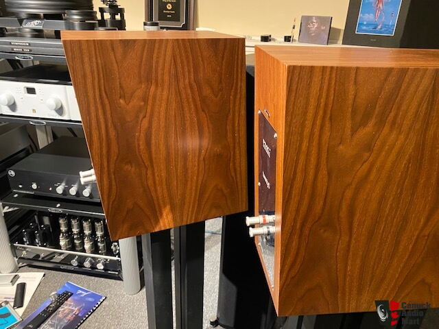 PMC Twenty5 / 22 speakers in Walnut Photo #4411500 - US Audio Mart
