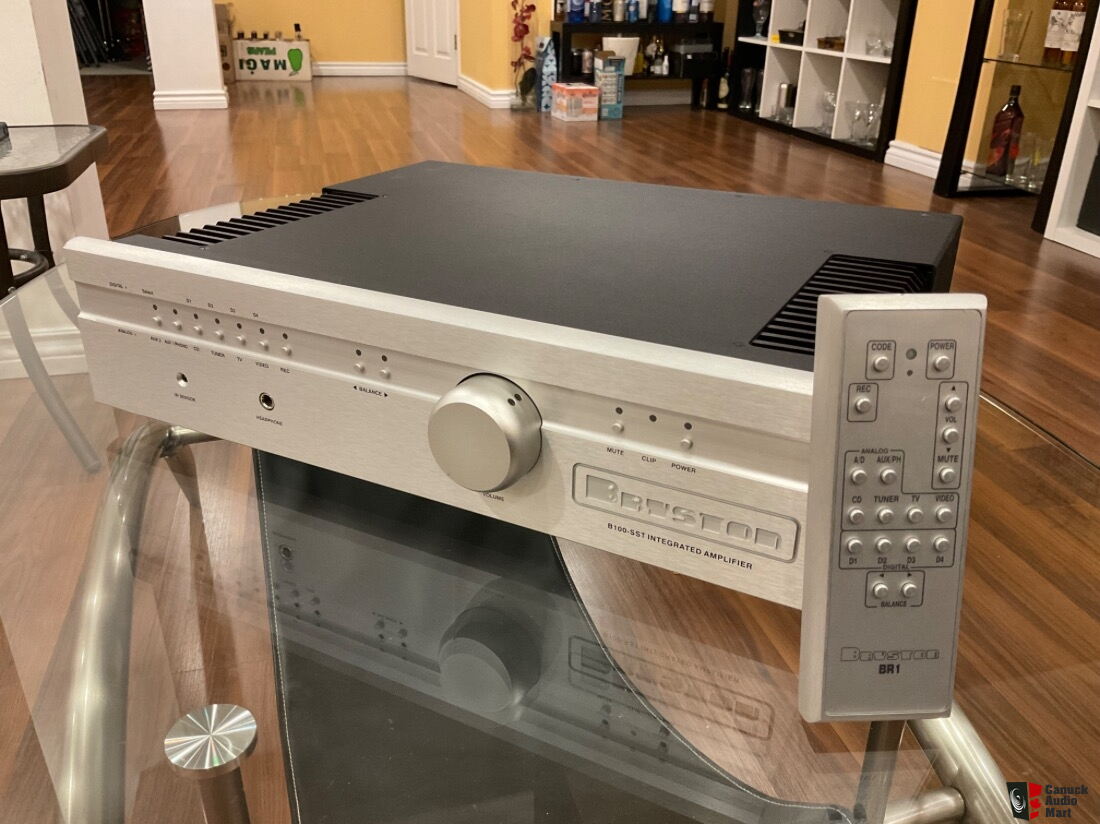 Bryston B100-DA SST Integrated Amplifier with optional DAC and Remote ...