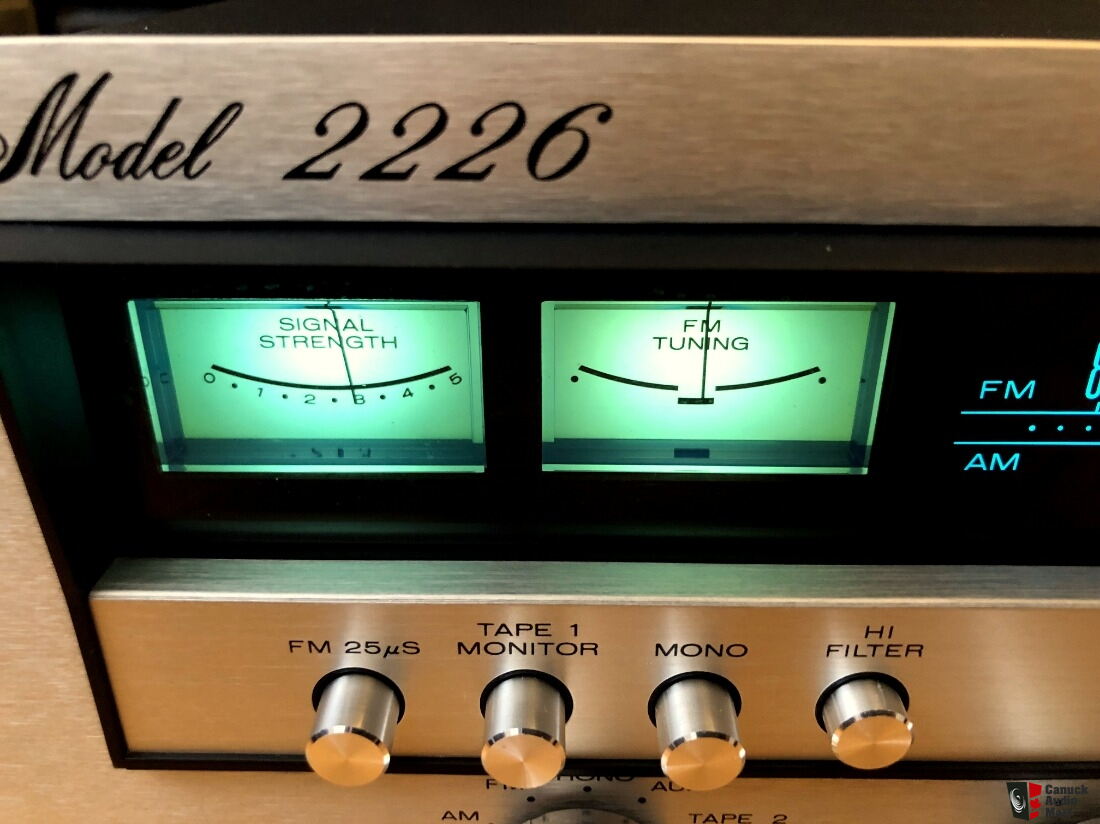 Beautiful Marantz 2226 Stereo Receiver In Like-New Condition (26W X 2 ...