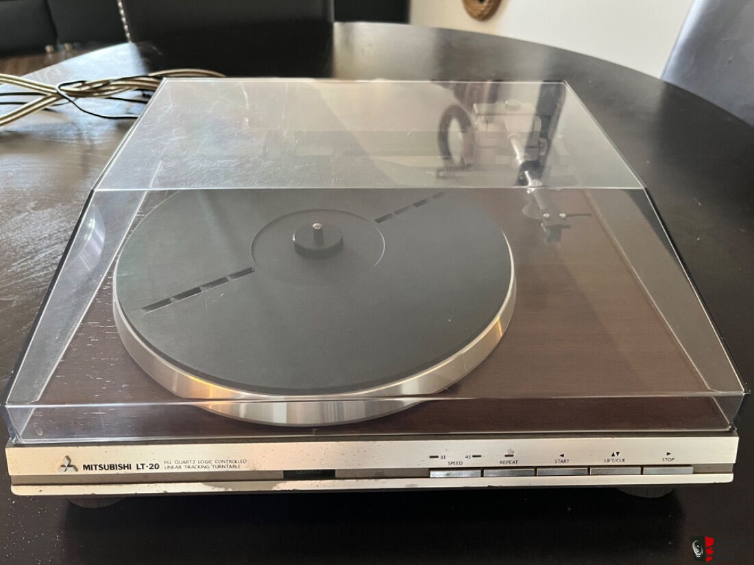 Mitsubishi LT-20 Turntable Photo #4419699 - UK Audio Mart