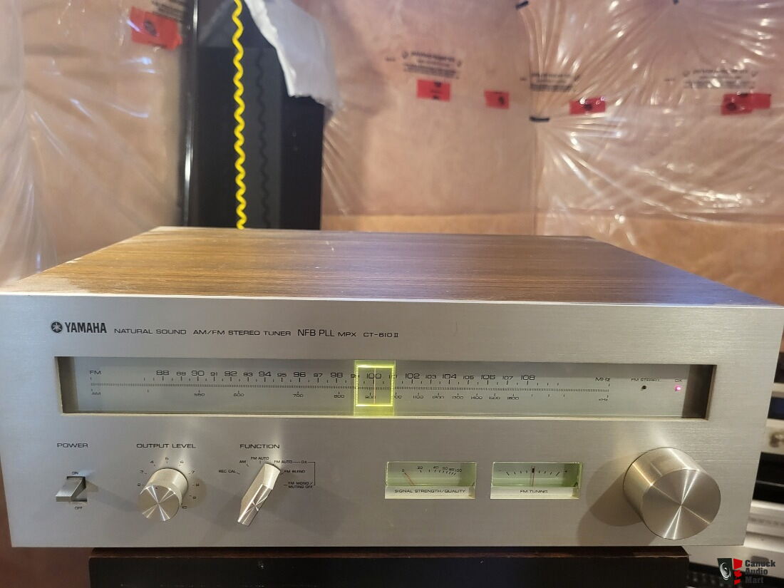 Yamaha CA 610 integrated amp and CT 610 tuner Photo #4420127 - US Audio ...