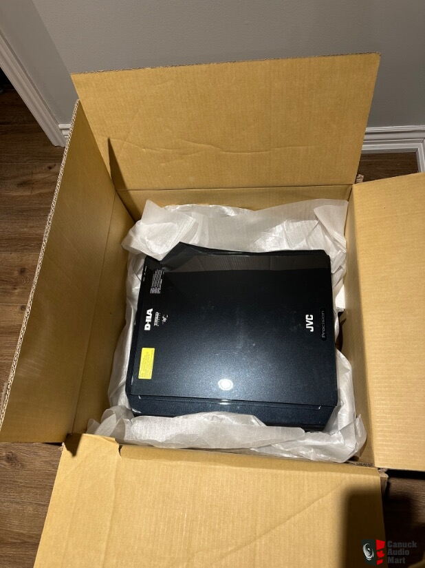 JVC DLA X790R 4K Projector (~443 hours) Photo #4424356 - Canuck Audio Mart