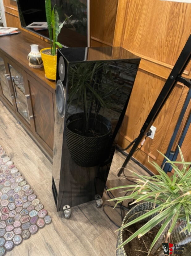 Pmc PMC Twenty5.24 Tower Speakers For Sale - Canuck Audio Mart