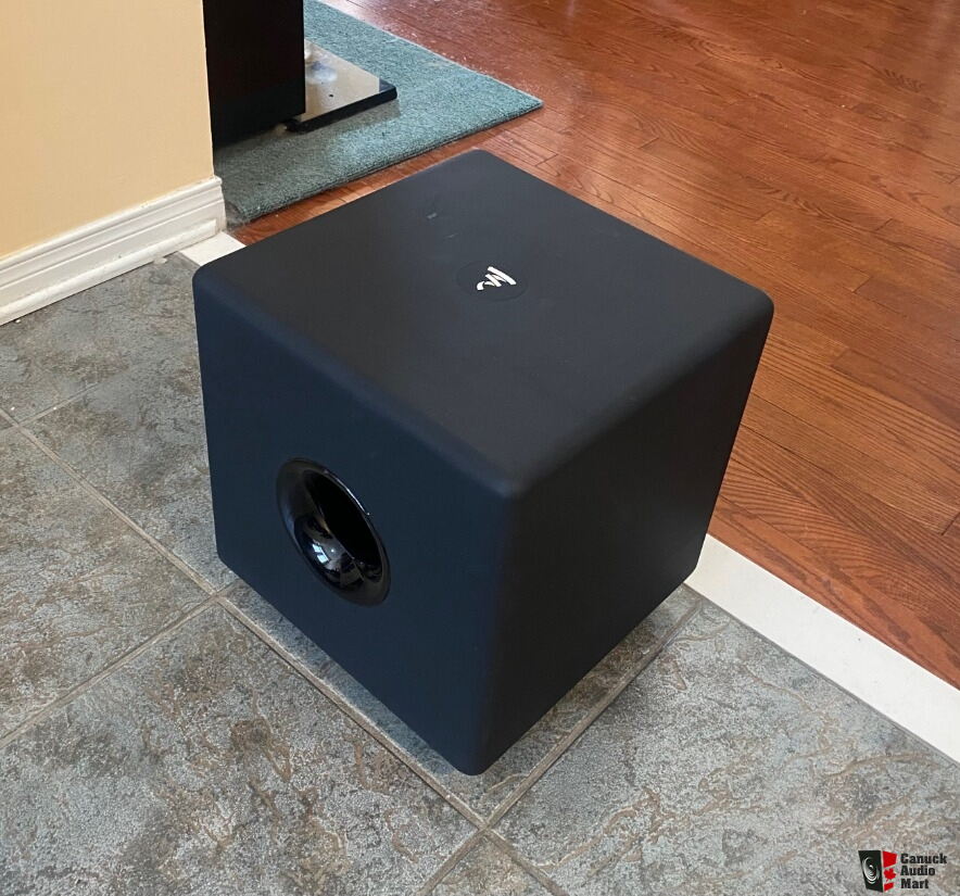 Compact Focal Active Subwoofer Cub 3 Photo #4427039 - Canuck Audio Mart